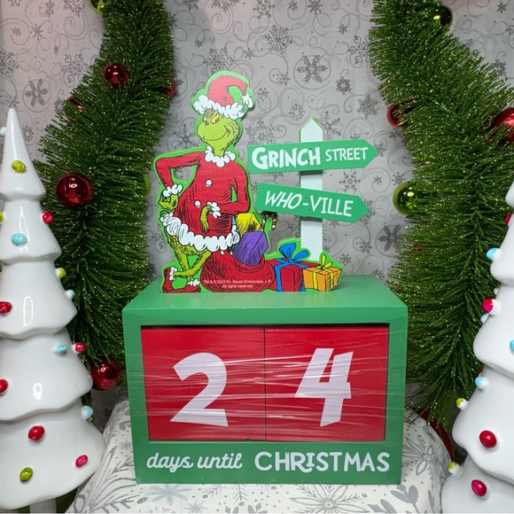 The Grinch | Holiday | How The Grinch Stole Christmas Who Ville Wooden ...